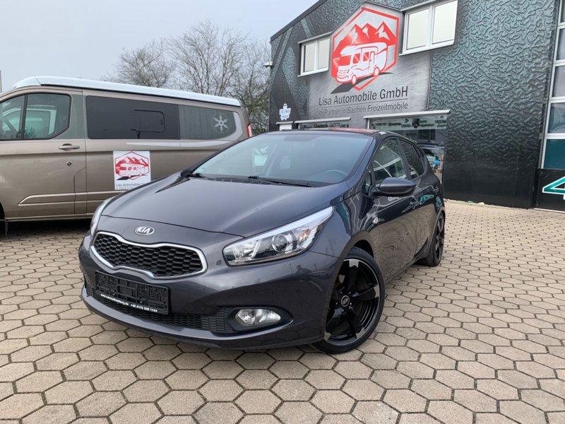 Kia cee'd / Ceed 1.4 CVVT Vision /1.Hd.Mod.2013-PDC- gebraucht kaufen ...